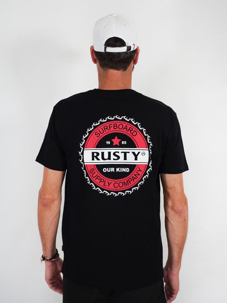 חולצה ראסטי | Rusty AVI Black - lapelota